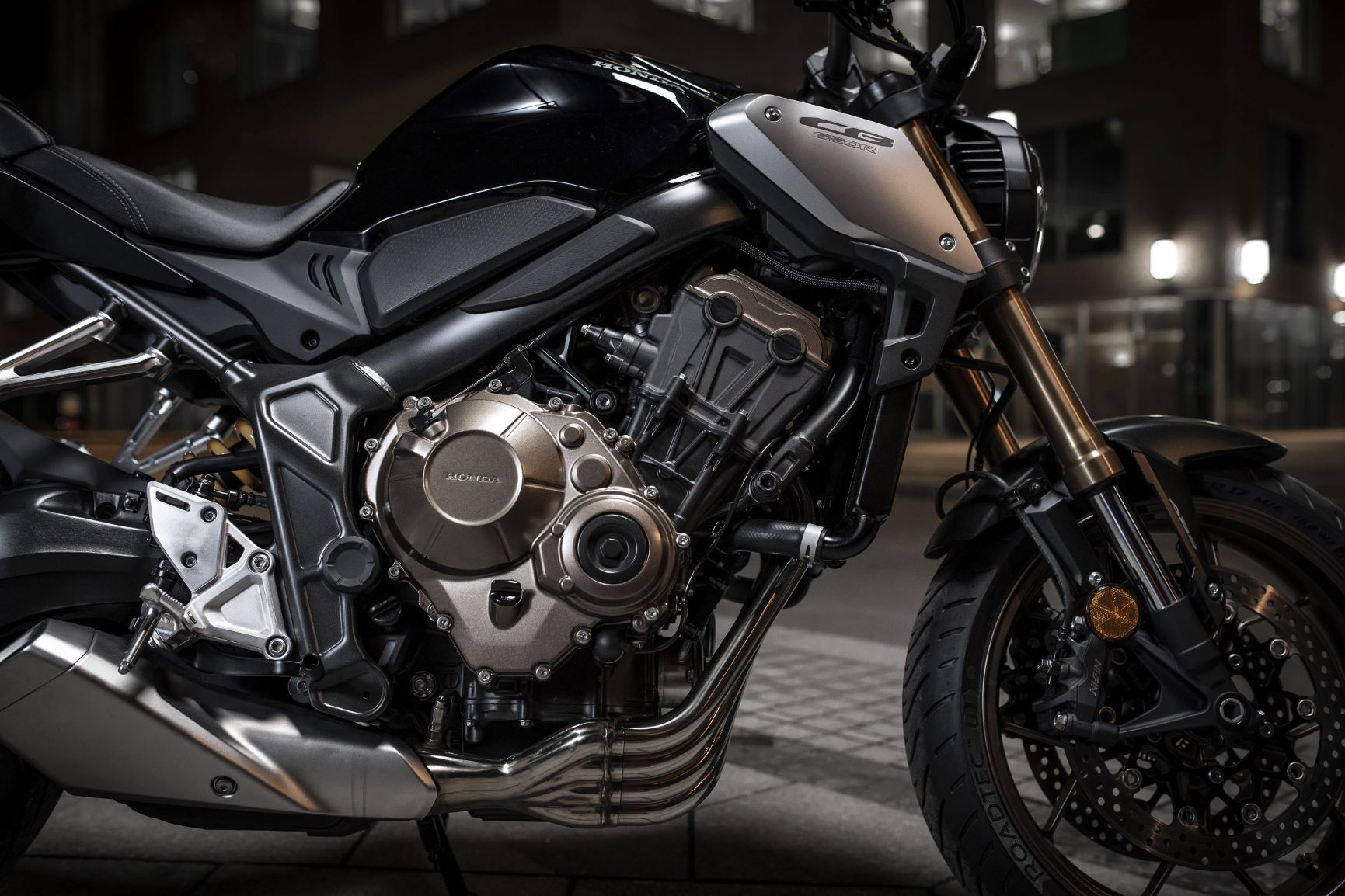 Honda CB650R nhập từ Thái Lan có giá gần 250 triệu đồng - Sài Gòn Tiếp Thị